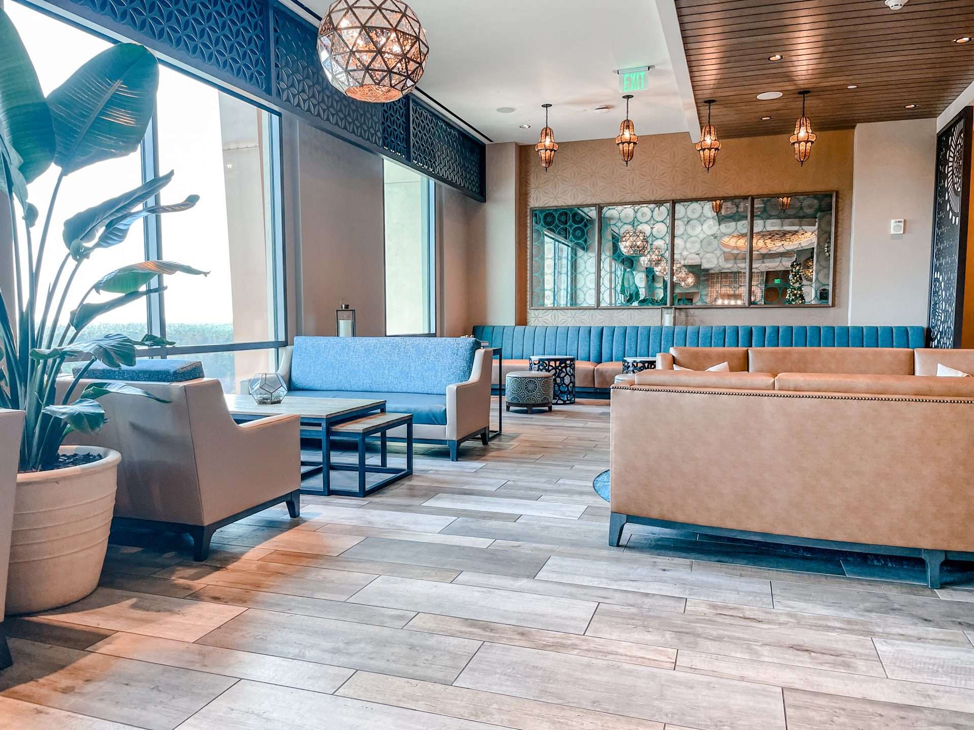 Walt Disney World Club Level Details & Benefits