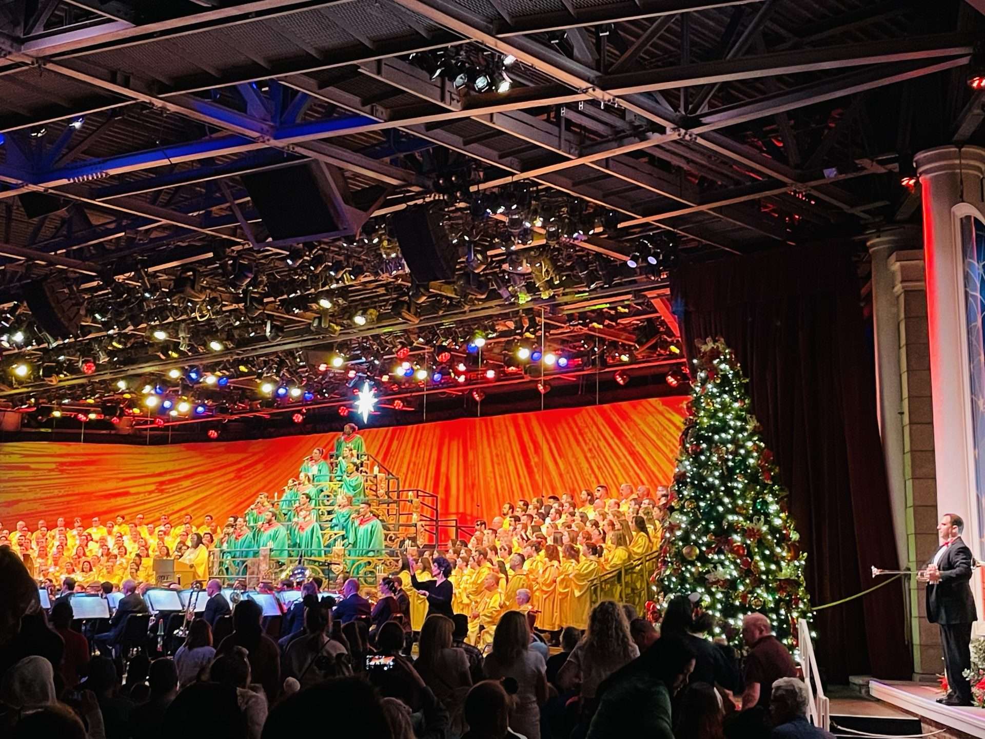 Candlelight Processional Dining Package Review - Polka Dots & Pixie Dust